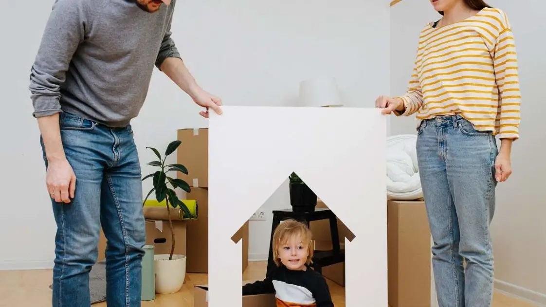 Is Your Child Overly Attached To Their Mother? Here Are Some Tips For You