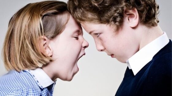 Toddler Jealous Of An Older Sibling? Here Are 8 Things You Can Do - Dad ...