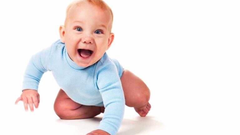 When Do Babies Start To Show Affection? Here Is My Guide - Dad Gold