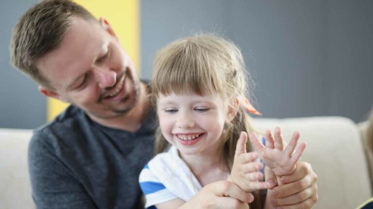 15 Point Guide To Setting Boundaries With Toddlers - Dad Gold